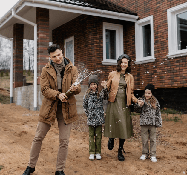 Smart Moves in New Builds: Your Guide to Successful Homebuying - Susan Yen